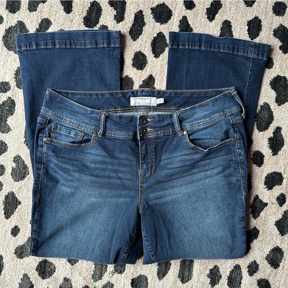 torrid | Jeans | Torrid High Rise Flare New The Perfect Jean 8 S | Poshmark